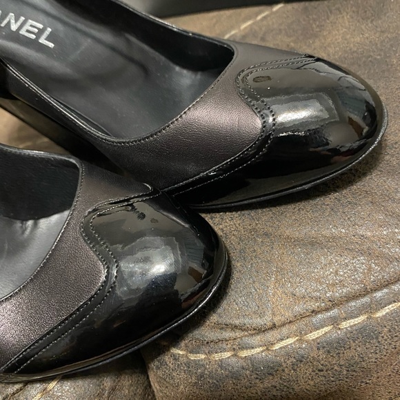 CHANEL | Shoes | Chanel New Vintage Ladies 95s Design Double Tone Side ...